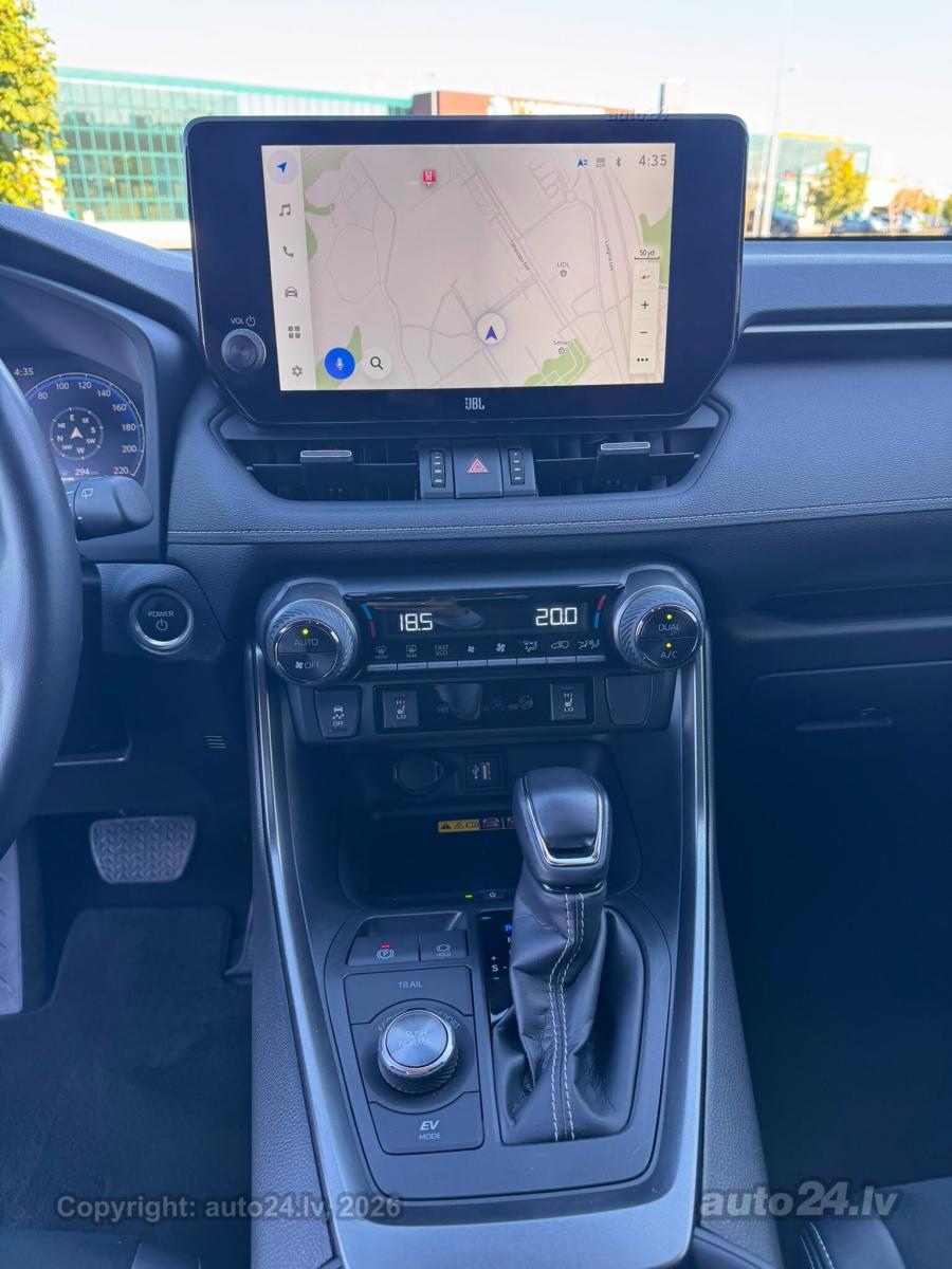Pelēks Toyota RAV4 2024 Tallina, ar dzinēja tilpumu 2.50 L un nobraukumu 57 tūkst. km par 48500 €, foto 6 vietnē AUTOMOTO.COM.LV