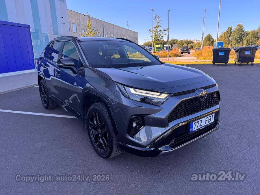 Pelēks Toyota RAV4 2024 Tallina, ar dzinēja tilpumu 2.50 L un nobraukumu 57 tūkst. km par 48500 €, foto 11 vietnē AUTOMOTO.COM.LV