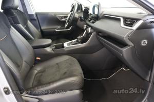 Pelēks Toyota RAV4 2024 Tallina, ar dzinēja tilpumu 2.49 L un nobraukumu 47 tūkst. km par 37600 €, foto 7 vietnē AUTOMOTO.COM.LV