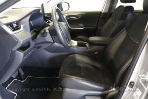 Pelēks Toyota RAV4 2024 Tallina, ar dzinēja tilpumu 2.49 L un nobraukumu 47 tūkst. km par 37600 €, foto 12 vietnē AUTOMOTO.COM.LV