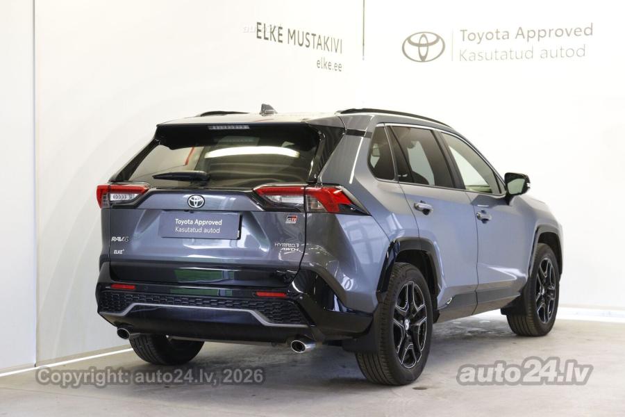 Grey Toyota RAV4 2024 in Tallinn, with an engine capacity of 2.49 L and mileage of 57 thousand km for 41500 €, photo 3 on AUTOMOTO.COM.LV