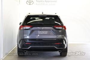 Grey Toyota RAV4 2024 in Tallinn, with an engine capacity of 2.49 L and mileage of 57 thousand km for 41500 €, photo 5 on AUTOMOTO.COM.LV