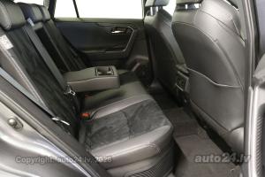 Grey Toyota RAV4 2024 in Tallinn, with an engine capacity of 2.49 L and mileage of 57 thousand km for 41500 €, photo 8 on AUTOMOTO.COM.LV