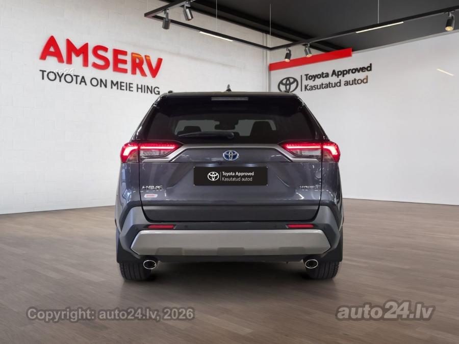 Pelēks Toyota RAV4 2024 Tallina, ar dzinēja tilpumu 2.50 L un nobraukumu 59 tūkst. km par 36990 €, foto 5 vietnē AUTOMOTO.COM.LV
