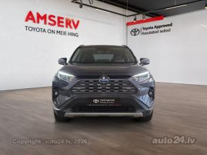 Pelēks Toyota RAV4 2024 Tallina, ar dzinēja tilpumu 2.50 L un nobraukumu 59 tūkst. km par 36990 €, foto 6 vietnē AUTOMOTO.COM.LV
