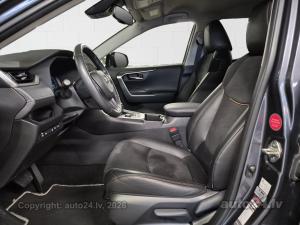 Pelēks Toyota RAV4 2024 Tallina, ar dzinēja tilpumu 2.50 L un nobraukumu 59 tūkst. km par 36990 €, foto 12 vietnē AUTOMOTO.COM.LV