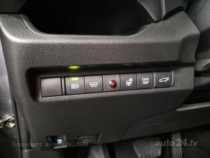 Pelēks Toyota RAV4 2024 Tallina, ar dzinēja tilpumu 2.50 L un nobraukumu 59 tūkst. km par 36990 €, foto 18 vietnē AUTOMOTO.COM.LV