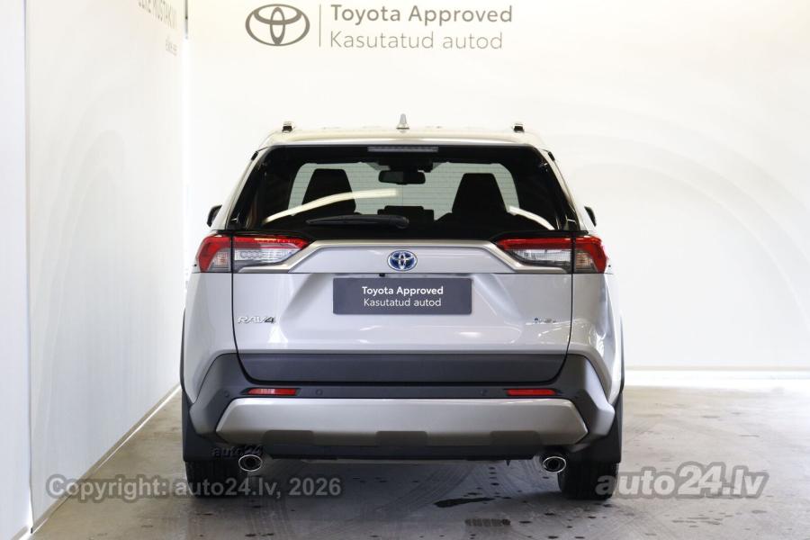 Pelēks Toyota RAV4 2025 Tallina, ar dzinēja tilpumu 2.49 L un nobraukumu 1 tūkst. km par 42900 €, foto 5 vietnē AUTOMOTO.COM.LV