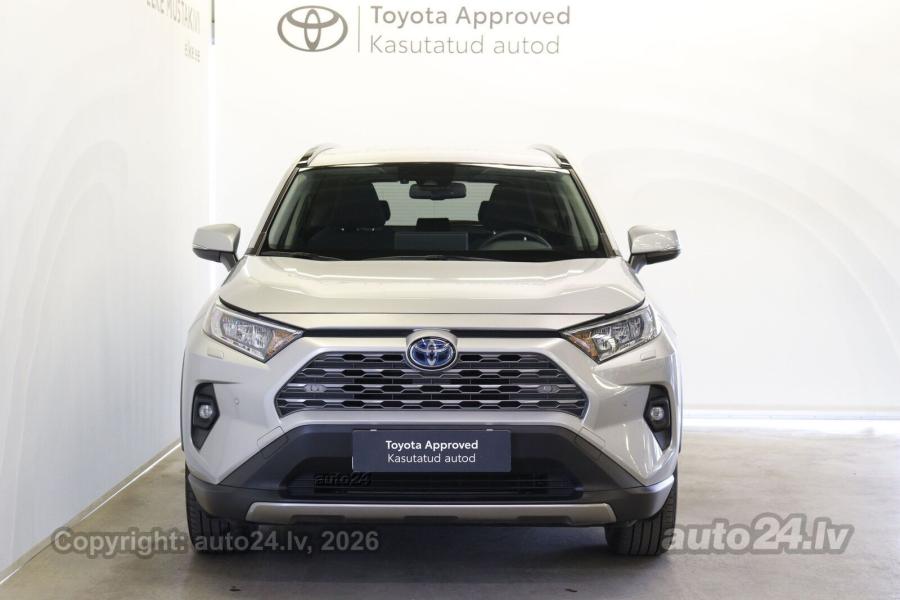 Grey Toyota RAV4 2025 in Tallinn, with an engine capacity of 2.49 L and mileage of 9 thousand km for 37990 €, photo 6 on AUTOMOTO.COM.LV