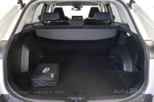 Grey Toyota RAV4 2025 in Tallinn, with an engine capacity of 2.49 L and mileage of 9 thousand km for 37990 €, photo 11 on AUTOMOTO.COM.LV