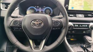 Grey Toyota RAV4 2025 in Tallinn, with an engine capacity of 2.49 L and mileage of 13 thousand km for 39995 €, photo 13 on AUTOMOTO.COM.LV