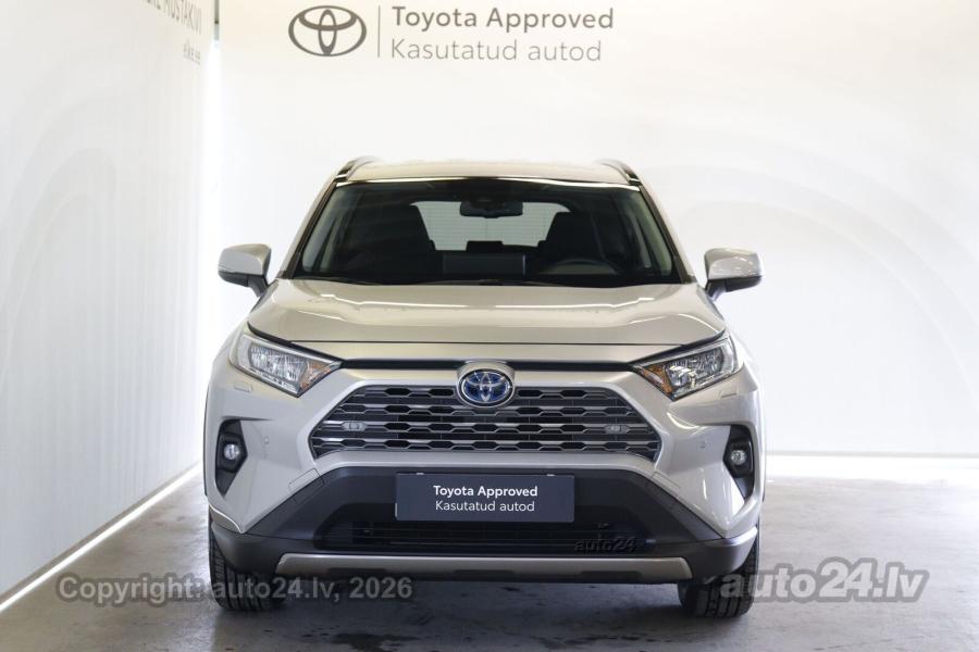 Grey Toyota RAV4 2025 in Tallinn, with an engine capacity of 2.49 L and mileage of 11 thousand km for 38900 €, photo 6 on AUTOMOTO.COM.LV