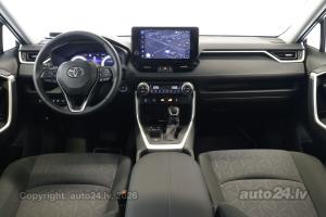 Grey Toyota RAV4 2025 in Tallinn, with an engine capacity of 2.49 L and mileage of 11 thousand km for 38900 €, photo 9 on AUTOMOTO.COM.LV