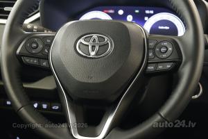 Grey Toyota RAV4 2025 in Tallinn, with an engine capacity of 2.49 L and mileage of 11 thousand km for 38900 €, photo 13 on AUTOMOTO.COM.LV