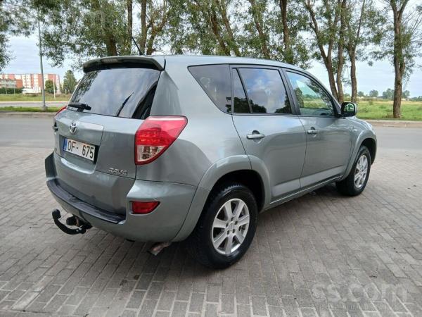 Toyota RAV4 2007 in Bauska, with an engine capacity of 2.20 L and mileage of 293 thousand km for 5350 €, photo 3 on AUTOMOTO.COM.LV