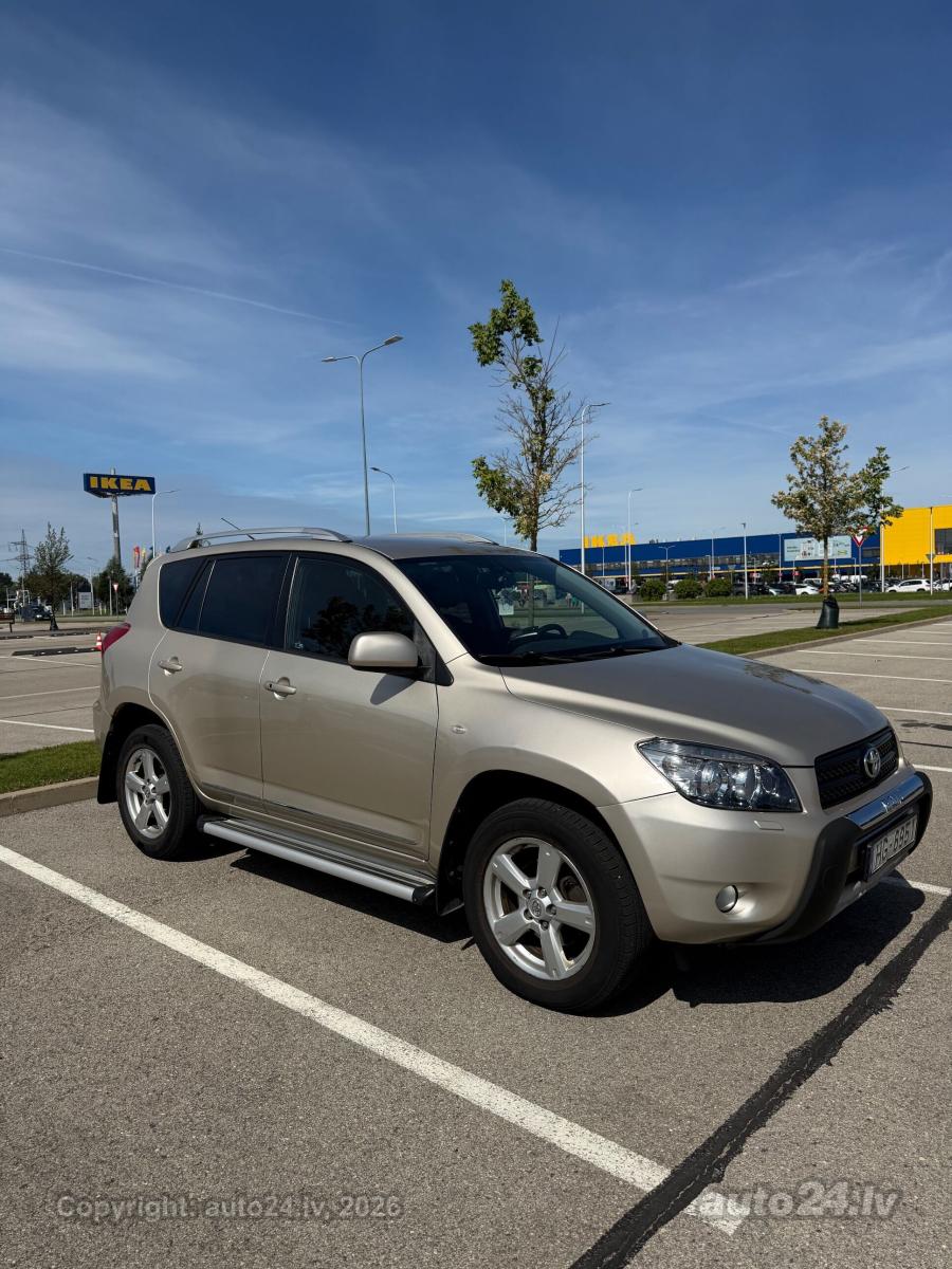 Toyota RAV4 2009 Rīga, ar dzinēja tilpumu 2.00 L un nobraukumu 206 tūkst. km par 3550 €, foto 5 vietnē AUTOMOTO.COM.LV