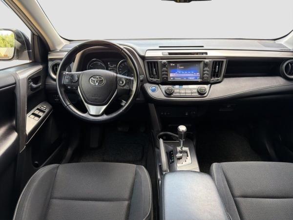 Toyota RAV4 2016 Pērnava, ar dzinēja tilpumu 2.50 L un nobraukumu 186 tūkst. km par 14900 €, foto 5 vietnē AUTOMOTO.COM.LV