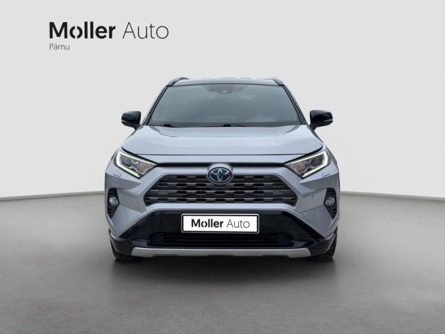 Toyota RAV4 2019 in Parnu, with an engine capacity of 2.00 L and mileage of 140 thousand km for 25950 €, photo 3 on AUTOMOTO.COM.LV