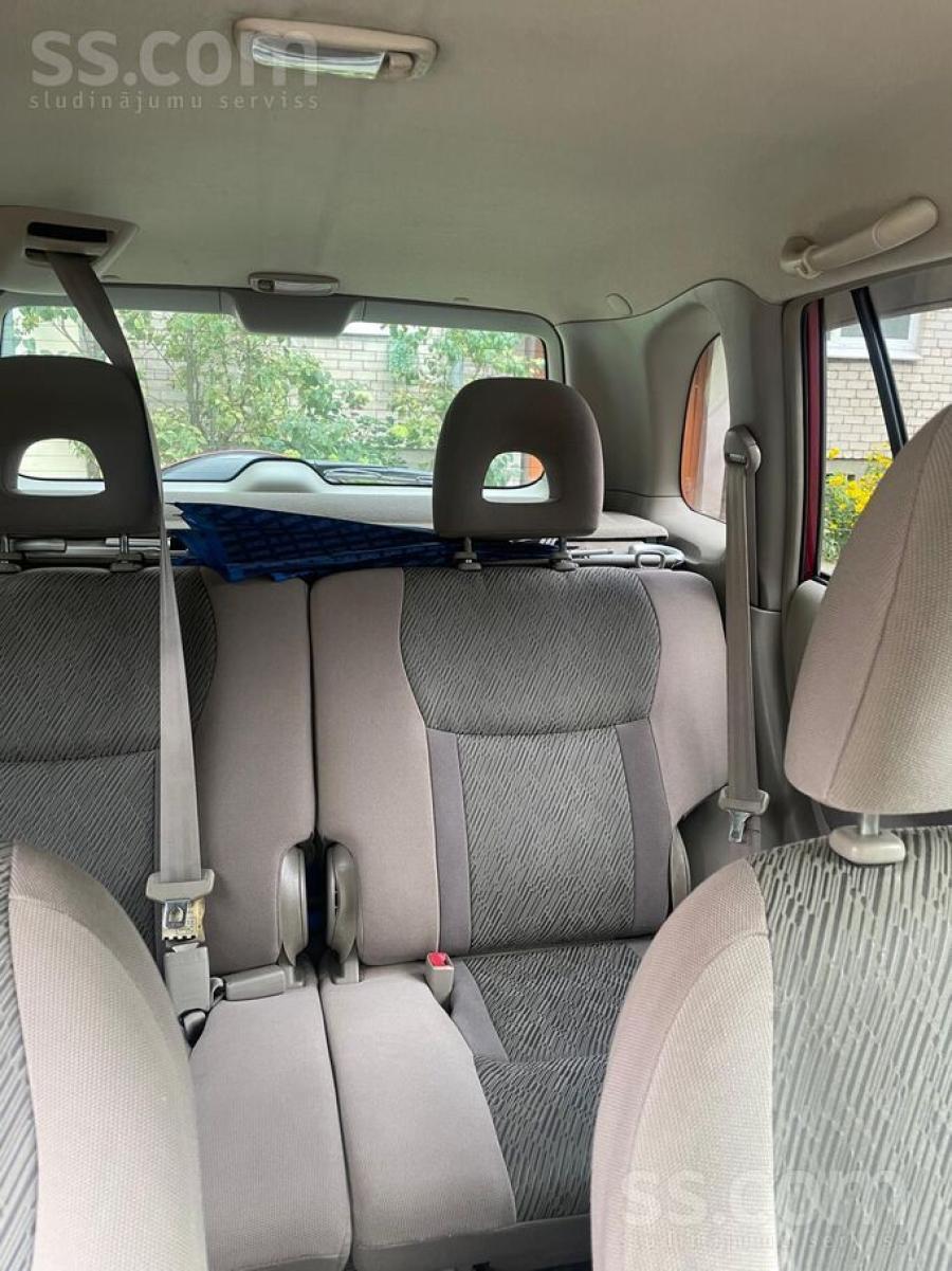 Red Toyota RAV4 2000 in Daugavpils, with an engine capacity of 2.00 L and mileage of 259 thousand km for 2300 €, photo 9 on AUTOMOTO.COM.LV