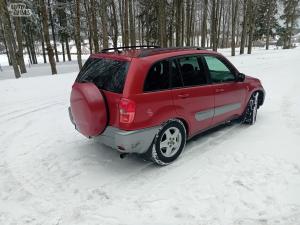 Red Toyota RAV4 2003 in Vilnius, with an engine capacity of 2.00 L and mileage of 287 thousand km for 1950 €, photo 5 on AUTOMOTO.COM.LV