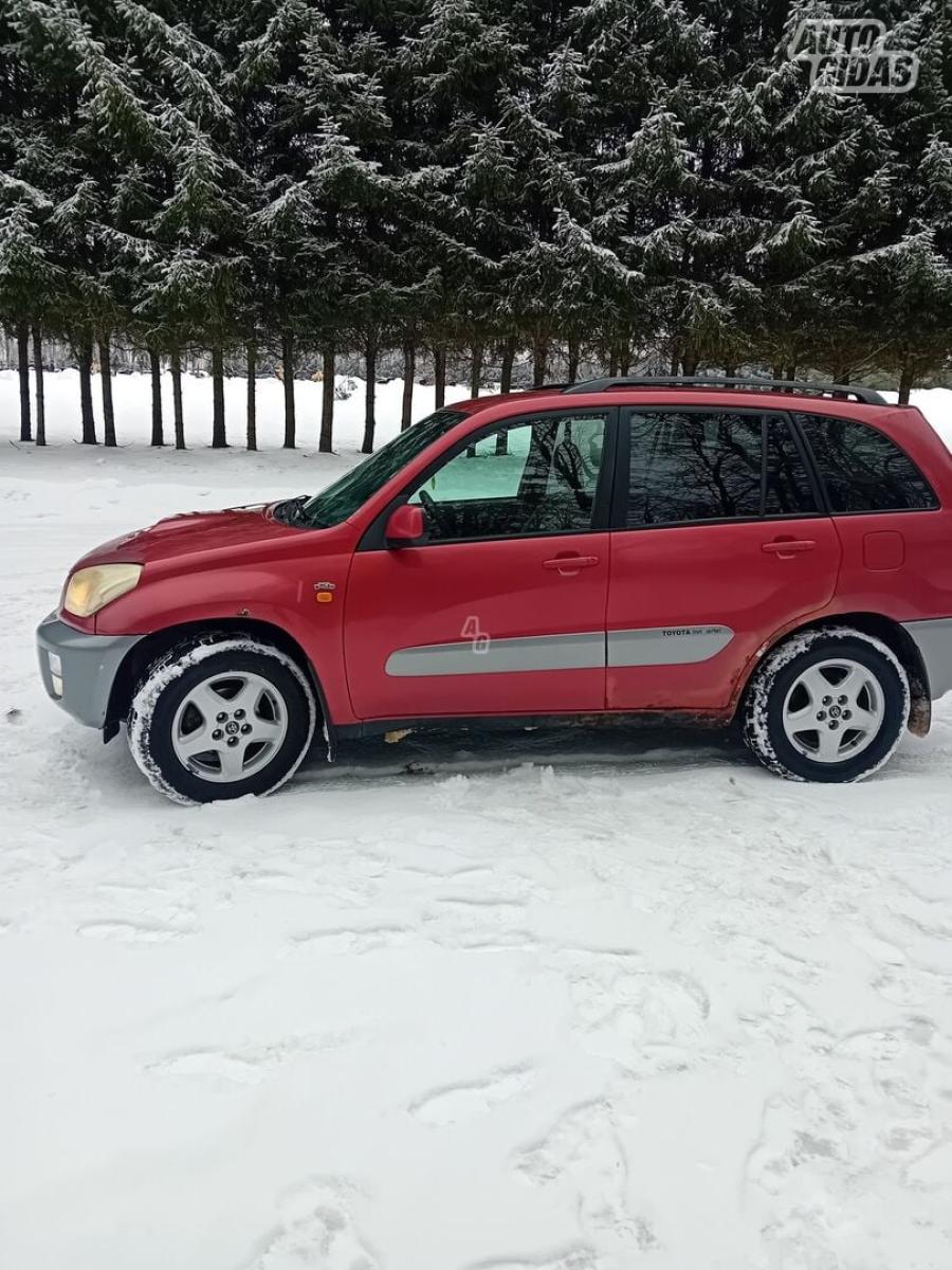 Red Toyota RAV4 2003 in Vilnius, with an engine capacity of 2.00 L and mileage of 287 thousand km for 1950 €, photo 7 on AUTOMOTO.COM.LV
