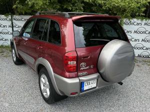 Red Toyota RAV4 2005 in Vilnius, with an engine capacity of 2.36 L and mileage of 114 thousand km for 3000 €, photo 9 on AUTOMOTO.COM.LV
