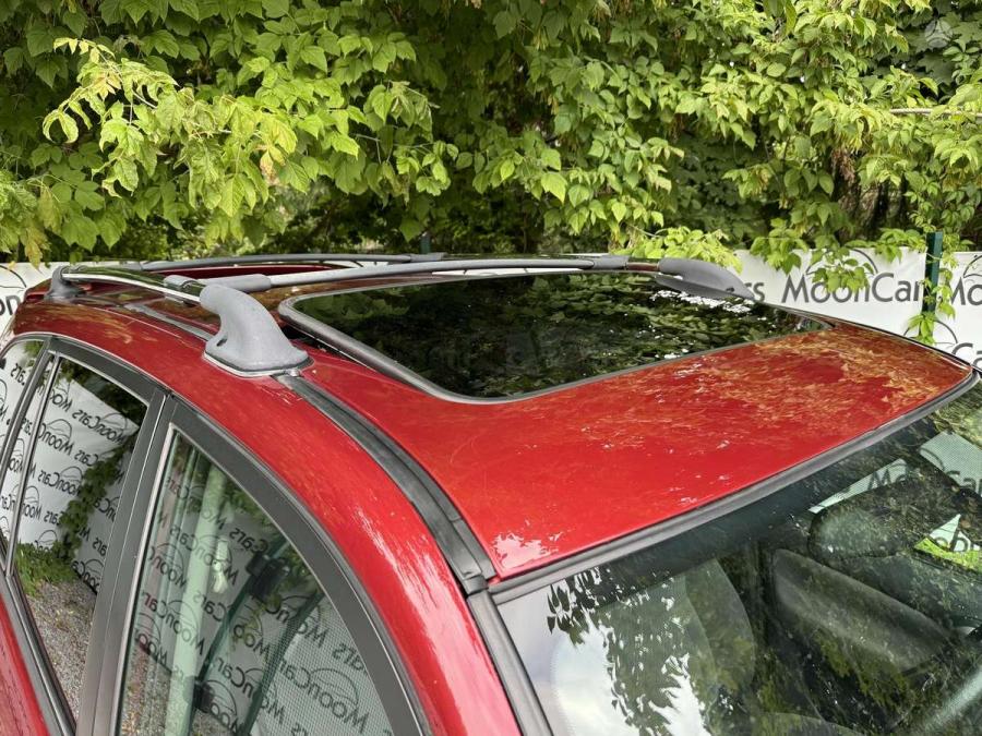 Red Toyota RAV4 2005 in Vilnius, with an engine capacity of 2.36 L and mileage of 114 thousand km for 3000 €, photo 16 on AUTOMOTO.COM.LV