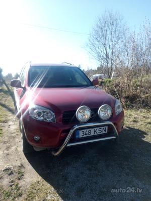 Sarkans Toyota RAV4 2006 Tallina, ar dzinēja tilpumu 2.00 L un nobraukumu 161 tūkst. km par 5000 €, foto 4 vietnē AUTOMOTO.COM.LV
