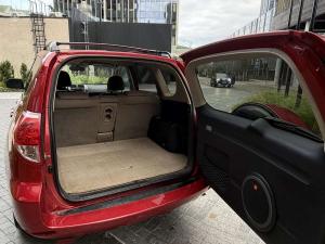 Red Toyota RAV4 2006 in Vilnius, with an engine capacity of 3.50 L and mileage of 180 thousand km for 3990 €, photo 17 on AUTOMOTO.COM.LV