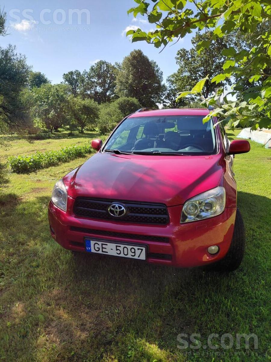 Sarkans Toyota RAV4 2006 Dobele, ar dzinēja tilpumu 2.20 L un nobraukumu 279 tūkst. km par 2300 €, foto 1 vietnē AUTOMOTO.COM.LV