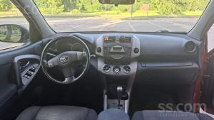 Sarkans Toyota RAV4 2007 Jelgava, ar dzinēja tilpumu 2.00 L un nobraukumu 220 tūkst. km par 6000 €, foto 8 vietnē AUTOMOTO.COM.LV
