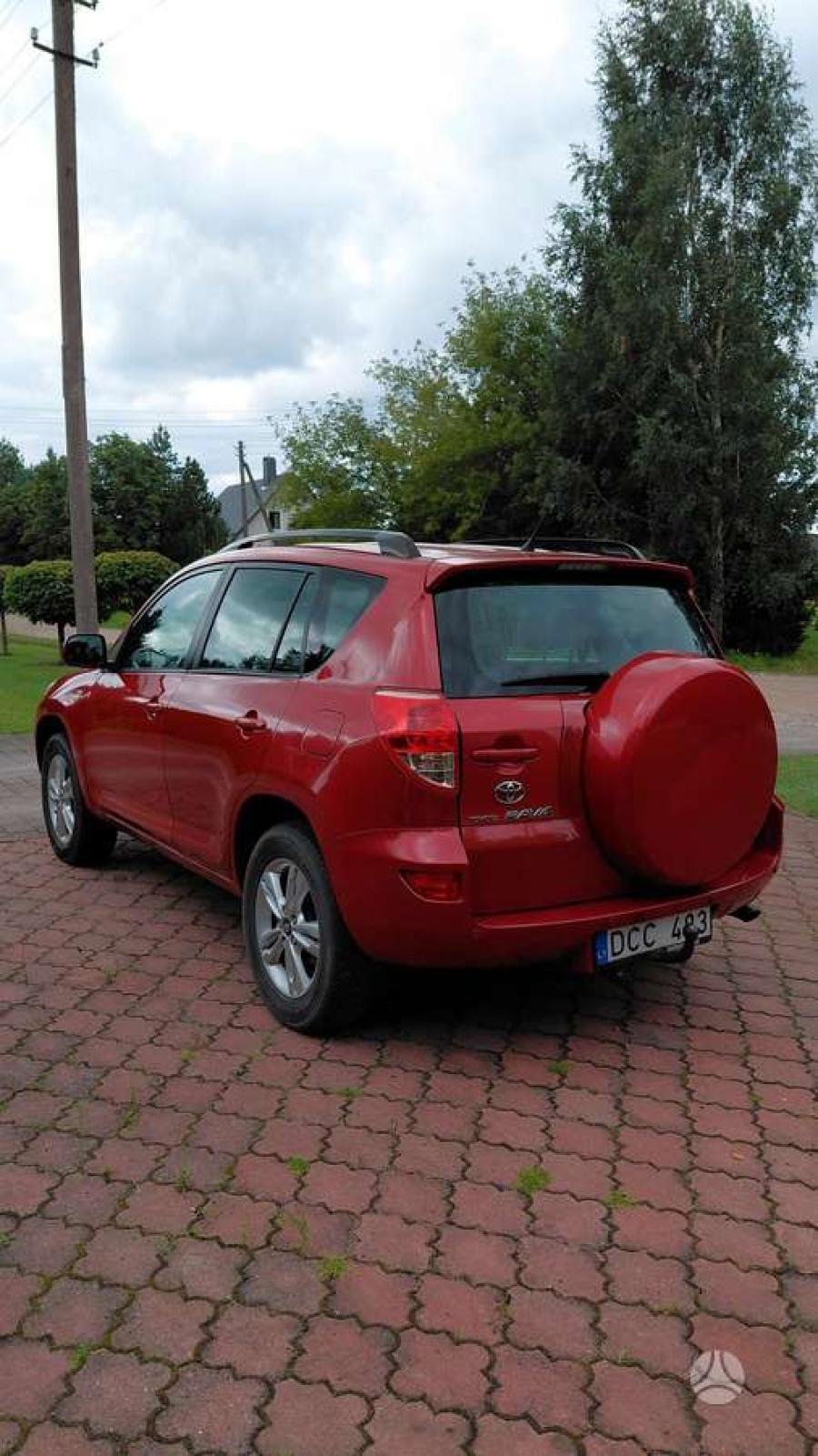 Red Toyota RAV4 2007 in Vilnius, with an engine capacity of 2.23 L and mileage of 272 thousand km for 2900 €, photo 6 on AUTOMOTO.COM.LV
