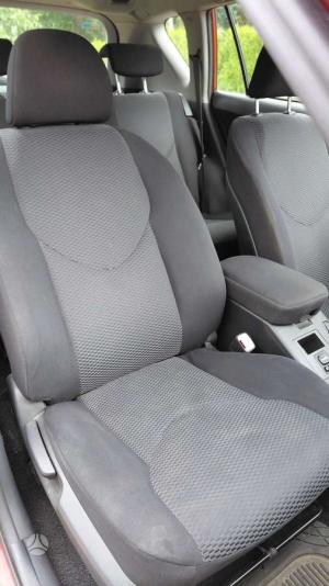 Red Toyota RAV4 2007 in Vilnius, with an engine capacity of 2.23 L and mileage of 272 thousand km for 2900 €, photo 14 on AUTOMOTO.COM.LV