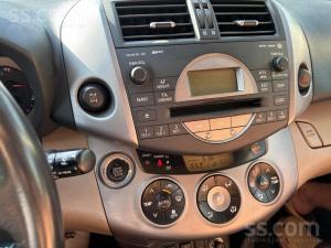 Sarkans Toyota RAV4 2008 Rīga, ar dzinēja tilpumu 2.00 L un nobraukumu 141 tūkst. km par 5200 €, foto 9 vietnē AUTOMOTO.COM.LV