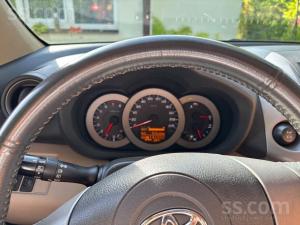 Sarkans Toyota RAV4 2008 Rīga, ar dzinēja tilpumu 2.00 L un nobraukumu 141 tūkst. km par 5200 €, foto 10 vietnē AUTOMOTO.COM.LV