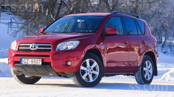 Red Toyota RAV4 2008 in Rezekne, with an engine capacity of 2.00 L and mileage of 192 thousand km for 4495 €, photo 7 on AUTOMOTO.COM.LV