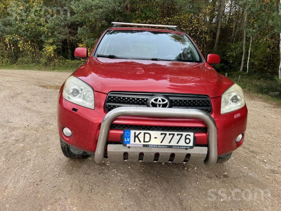 Sarkans Toyota RAV4 2008 Valmiera, ar dzinēja tilpumu 2.00 L un nobraukumu 150 tūkst. km par 5500 €, foto 3 vietnē AUTOMOTO.COM.LV