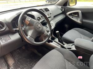 Sarkans Toyota RAV4 2008 Valmiera, ar dzinēja tilpumu 2.00 L un nobraukumu 150 tūkst. km par 5500 €, foto 6 vietnē AUTOMOTO.COM.LV