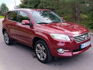 Sarkans Toyota RAV4 2010 Viļņa, ar dzinēja tilpumu 2.20 L un nobraukumu 180 tūkst. km par 7200 €, foto 3 vietnē AUTOMOTO.COM.LV