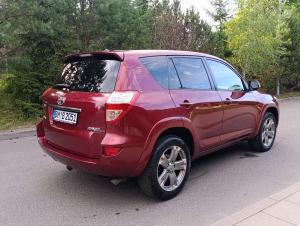 Sarkans Toyota RAV4 2010 Viļņa, ar dzinēja tilpumu 2.20 L un nobraukumu 180 tūkst. km par 7200 €, foto 6 vietnē AUTOMOTO.COM.LV