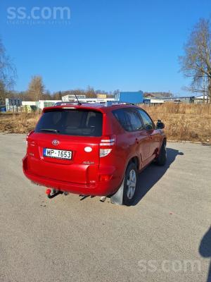 Sarkans Toyota RAV4 2011 Aizkraukle, ar dzinēja tilpumu 2.00 L un nobraukumu 257 tūkst. km par 6500 €, foto 3 vietnē AUTOMOTO.COM.LV