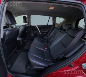 Sarkans Toyota RAV4 2013 Tukums, ar dzinēja tilpumu 2.00 L un nobraukumu 259 tūkst. km par 10890 €, foto 7 vietnē AUTOMOTO.COM.LV