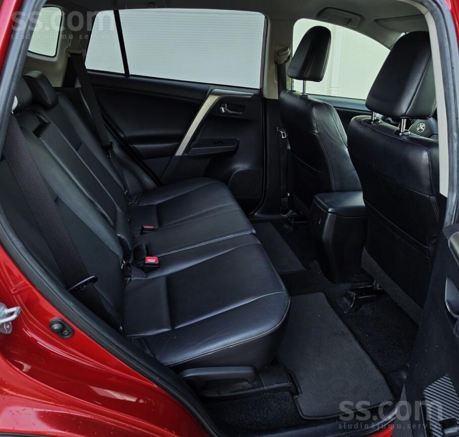 Sarkans Toyota RAV4 2013 Tukums, ar dzinēja tilpumu 2.00 L un nobraukumu 259 tūkst. km par 10890 €, foto 9 vietnē AUTOMOTO.COM.LV