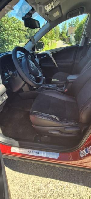 Sarkans Toyota RAV4 2013 Rīga, ar dzinēja tilpumu 2.20 L un nobraukumu 180 tūkst. km par 12100 €, foto 7 vietnē AUTOMOTO.COM.LV