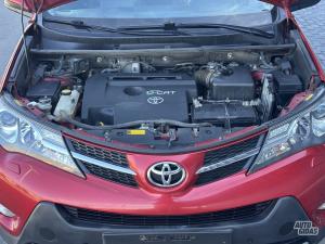 Red Toyota RAV4 2013 in Vilnius, with an engine capacity of 2.20 L and mileage of 210 thousand km for 11000 €, photo 13 on AUTOMOTO.COM.LV