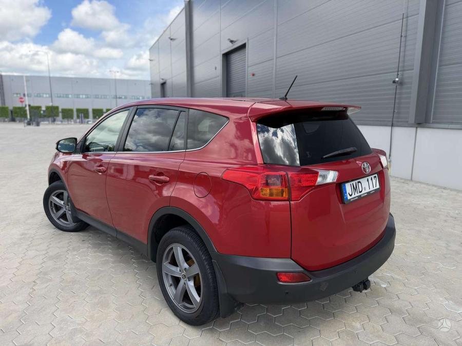 Sarkans Toyota RAV4 2013 Kauņa, ar dzinēja tilpumu 2.23 L un nobraukumu 176 tūkst. km par 10800 €, foto 4 vietnē AUTOMOTO.COM.LV
