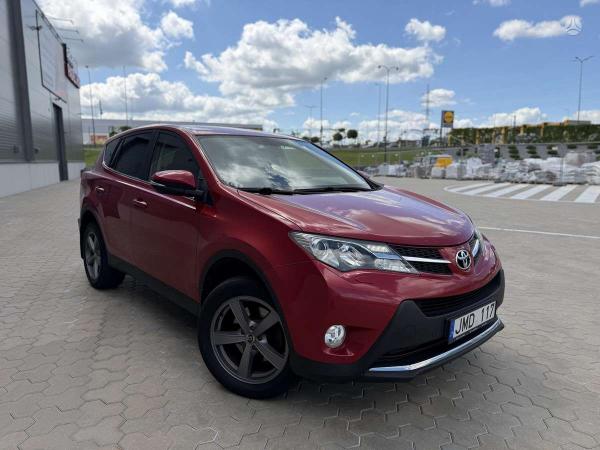Red Toyota RAV4 2013 in Kaunas, with an engine capacity of 2.23 L and mileage of 176 thousand km for 10800 €, photo 7 on AUTOMOTO.COM.LV