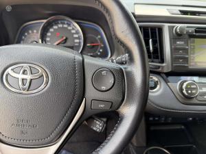Sarkans Toyota RAV4 2013 Kauņa, ar dzinēja tilpumu 2.23 L un nobraukumu 176 tūkst. km par 10800 €, foto 16 vietnē AUTOMOTO.COM.LV