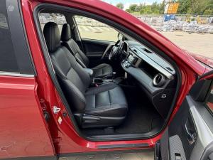Sarkans Toyota RAV4 2013 Kauņa, ar dzinēja tilpumu 2.23 L un nobraukumu 176 tūkst. km par 10800 €, foto 22 vietnē AUTOMOTO.COM.LV