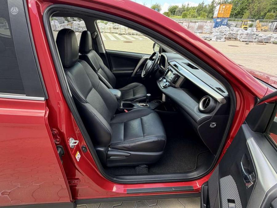 Sarkans Toyota RAV4 2013 Kauņa, ar dzinēja tilpumu 2.23 L un nobraukumu 176 tūkst. km par 10800 €, foto 22 vietnē AUTOMOTO.COM.LV